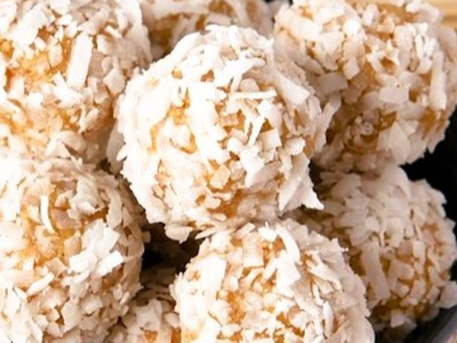 Kara's Bites & Sights: A bag of homemade Christmas treats might be a ...