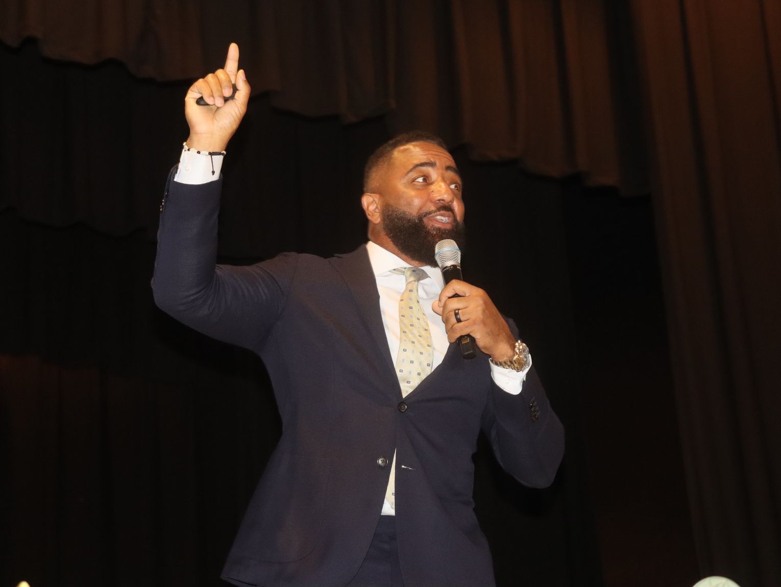 Kemp speaks to and motivates CPSD